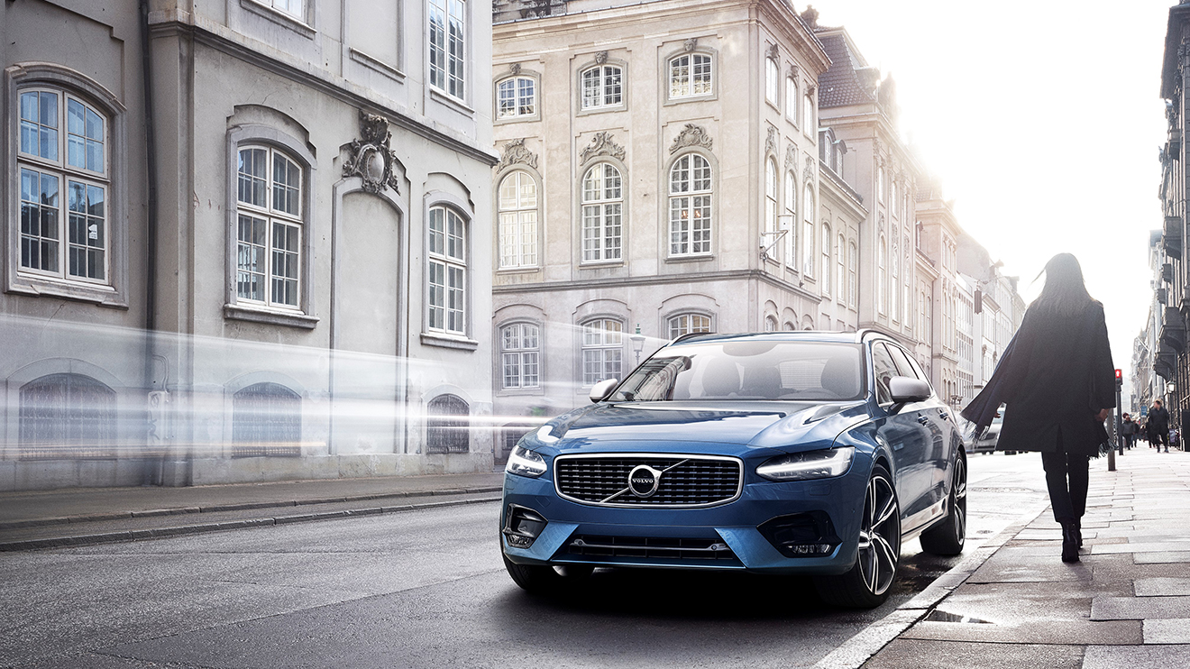 Volvo S90 ve V90 R-Design modelleri görücüye çıktı [Video] - LOG