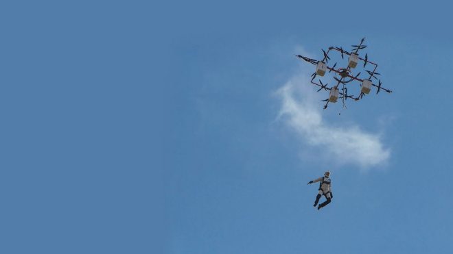 Drone yardımıyla gerçekleştirilen dünyanın ilk hava dalışı [Video] - LOG