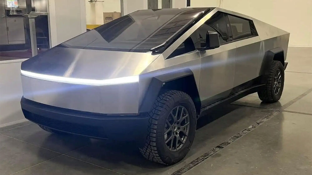 Tesla Cybertruck için en son prototip sürüm kendisini gösterdi - LOG