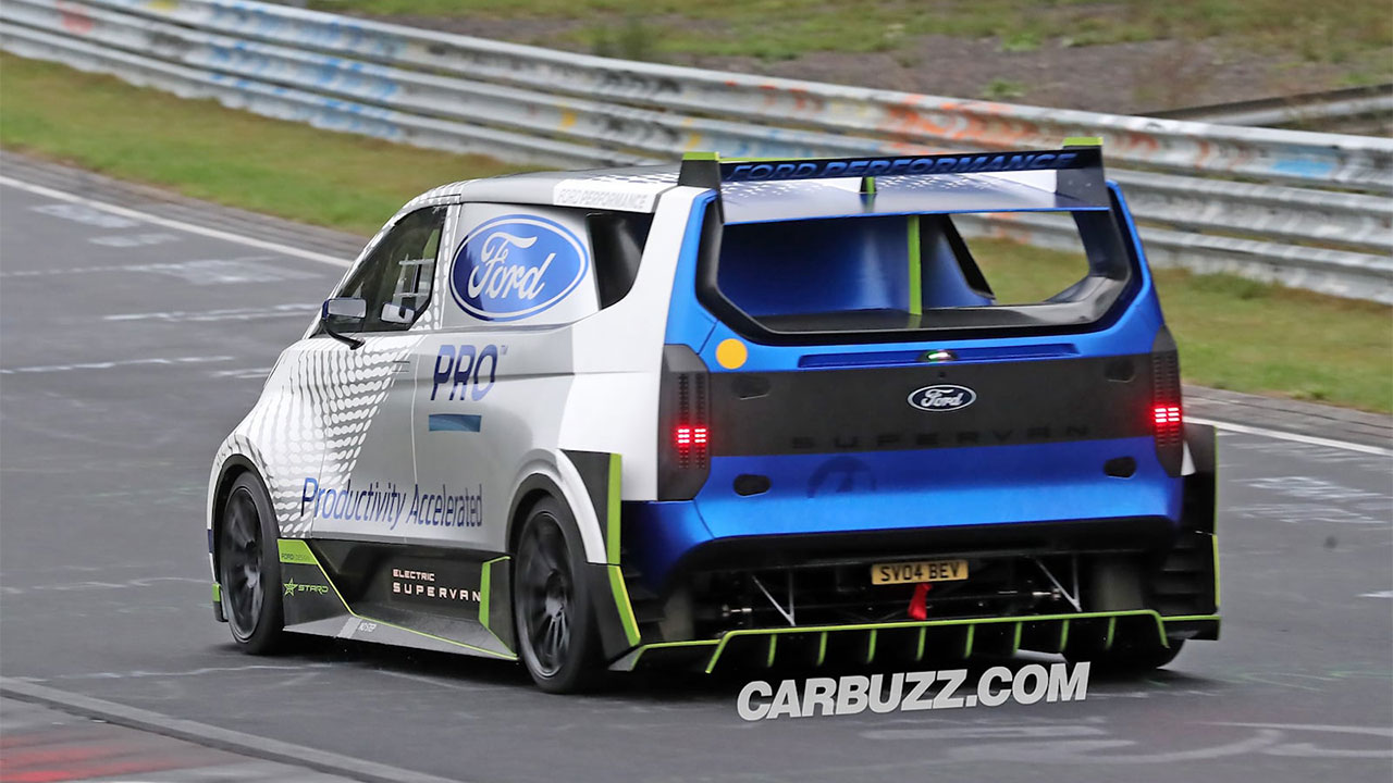 Levent Tuna imzalı Ford Pro Electric SuperVan Nordschleife'a çıktı
