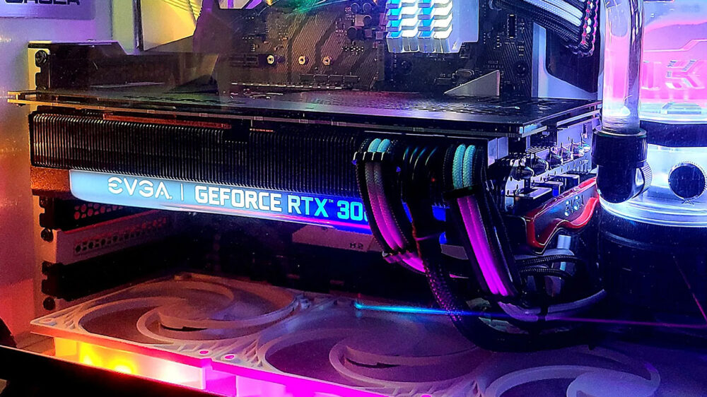 RTX 40 serisi öncesinde EVGA, Nvidia ile yollarını ayırdı - LOG