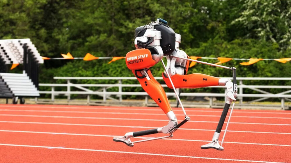 Yarı insansı robot Cassie, koşuda Guinness rekoru kırdı [Video]