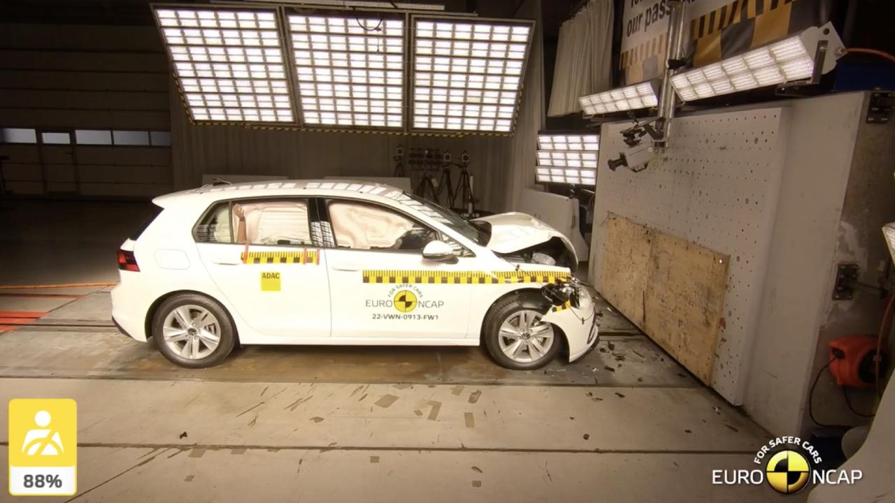 2022 Volkswagen Golf için Euro NCAP'ten tam not - LOG