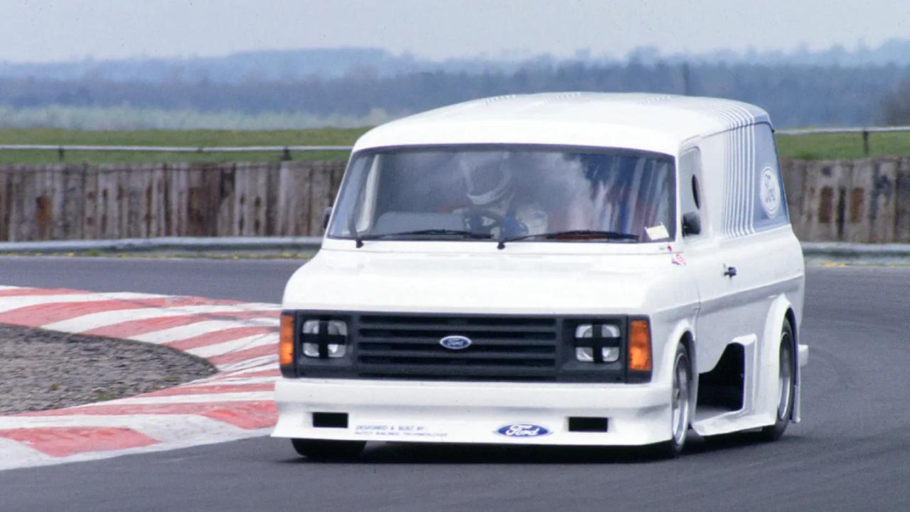 Levent Tuna ile Ford tarihine geçen SuperVan4'ü konuştuk - LOG