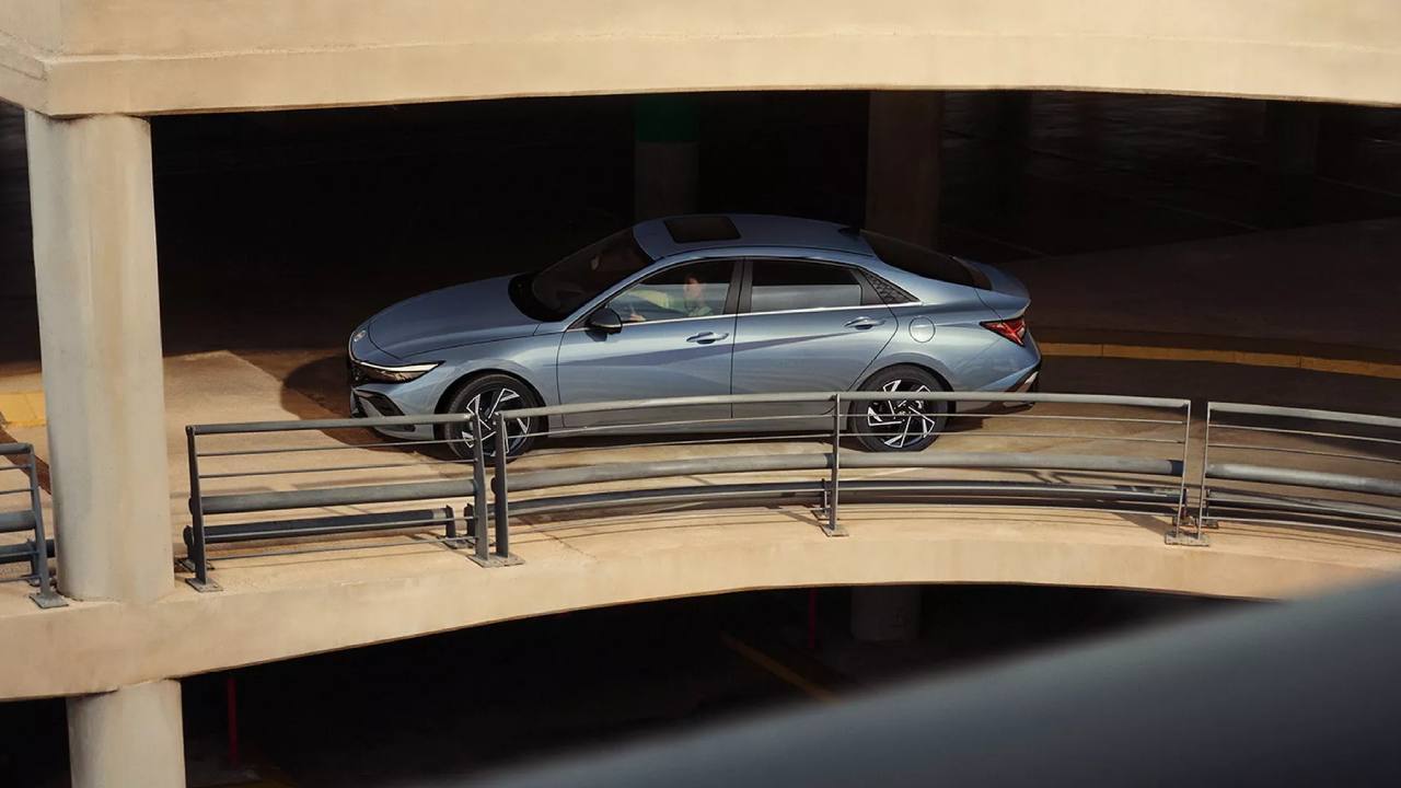 2023 Hyundai Elantra için yeni görseller geldi - LOG