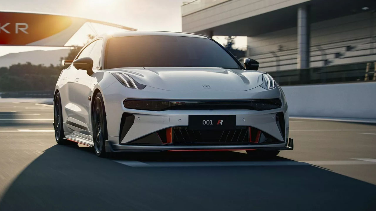 Performans canavarı elektrikli Zeekr 001 FR tanıtıldı - LOG