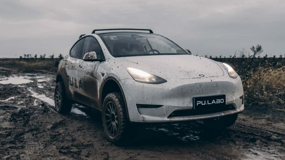 Resmi kaplama satışı başlayan Tesla Model Y için bir arazi kiti çıktı