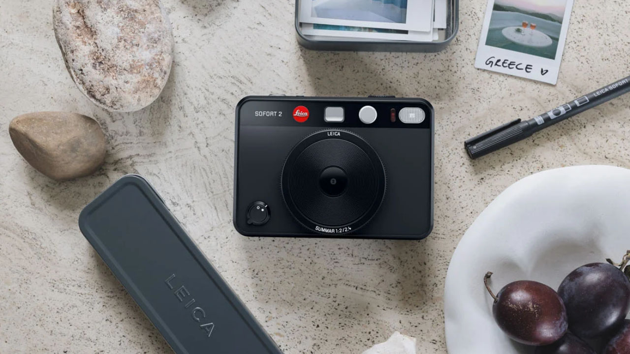 Ufak boyutlu yeni şipşak fotoğraf makinesi: Leica Sofort 2 - LOG