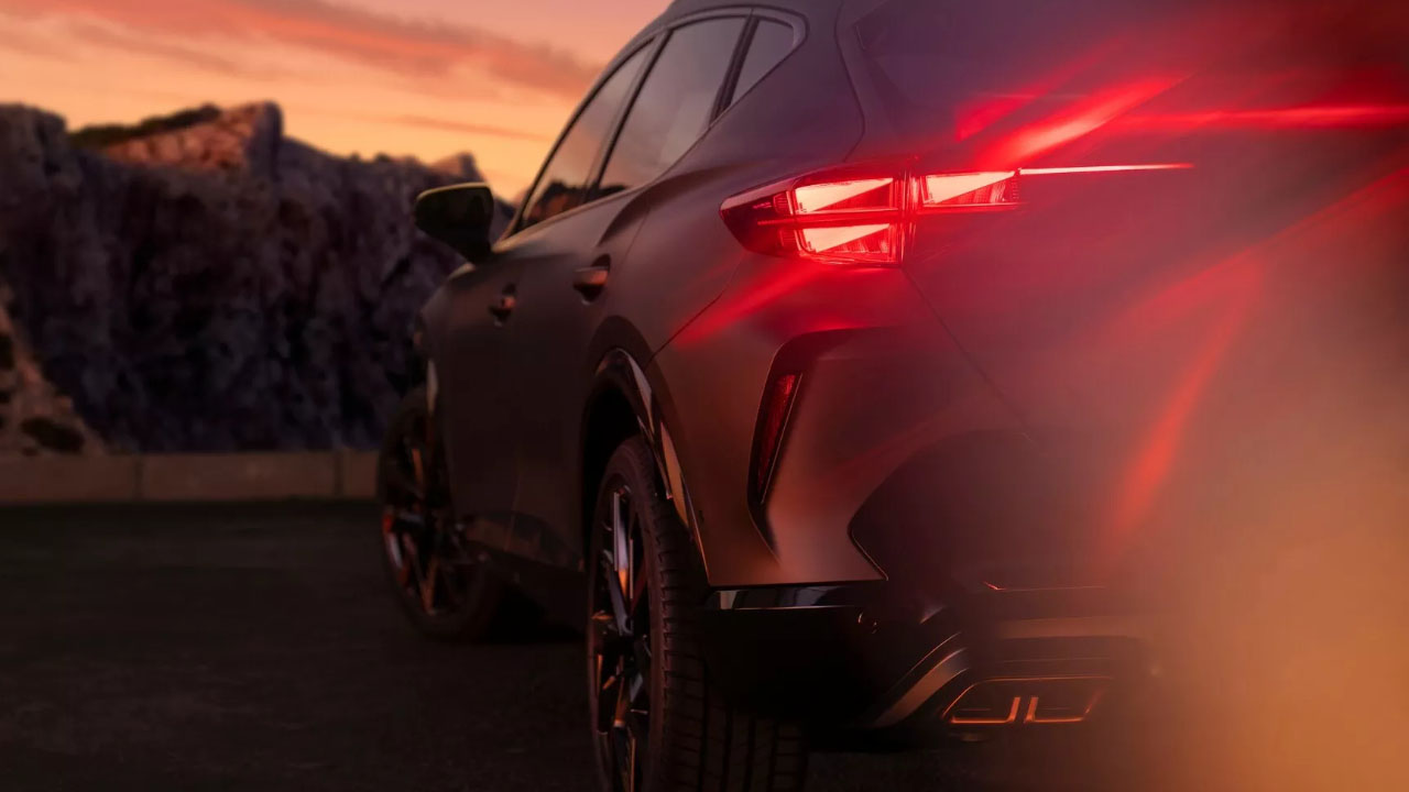 Yeni Cupra Formentor ve Cupra Leon çok daha öfkeli görünüyor