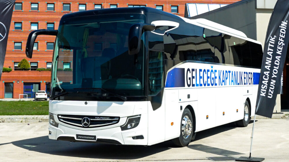 Yenilenen Mercedes-Benz Travego ve Tourismo tanıtıldı - LOG