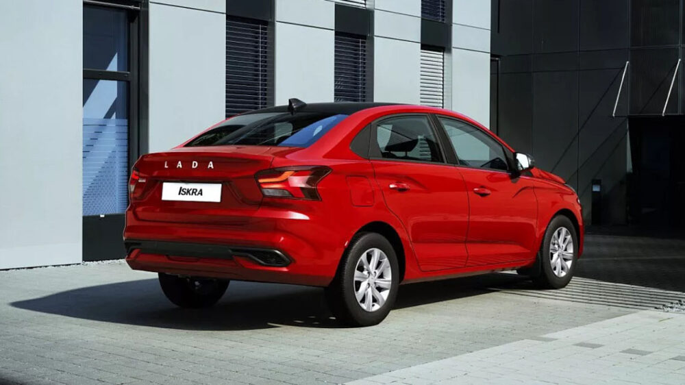 Renault mimarili yeni otomobil Lada Iskra tanıtıldı - LOG