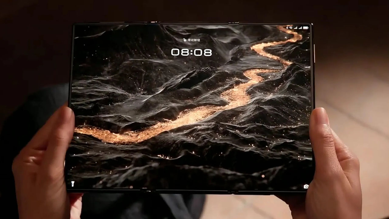 Çok özel model Huawei Mate XT resmi olarak tanıtıldı - LOG