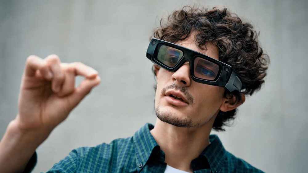 Snap, yeni Spectacles gözlük modeliyle AR dünyasına giriş yapıyor Snap, yeni Spectacles gözlük modeliyle AR dünyasına giriş yapıyor