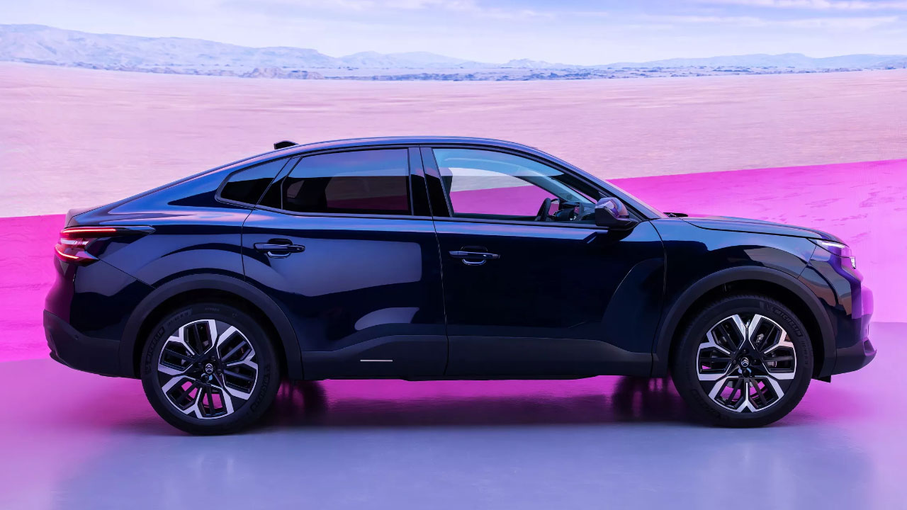 2025 Citroen C4 ve C4 X modelleri görücüye çıkarıldı - LOG