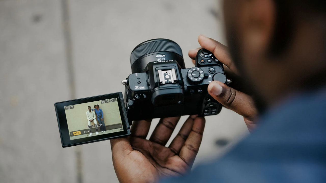 APS-C sensörlü aynasız Nikon Z50 II resmi olarak tanıtıldı - LOG