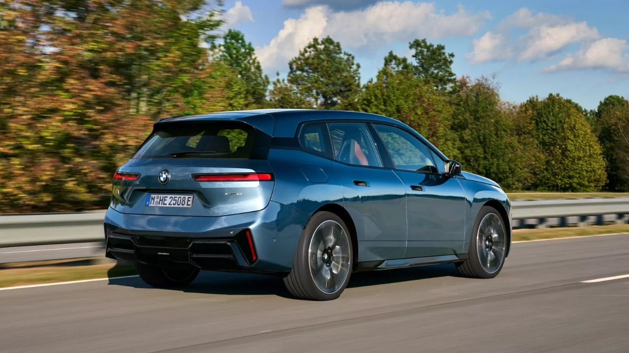 2026 BMW iX, alt seviye "xDrive45" paketiyle birlikte geldi - LOG